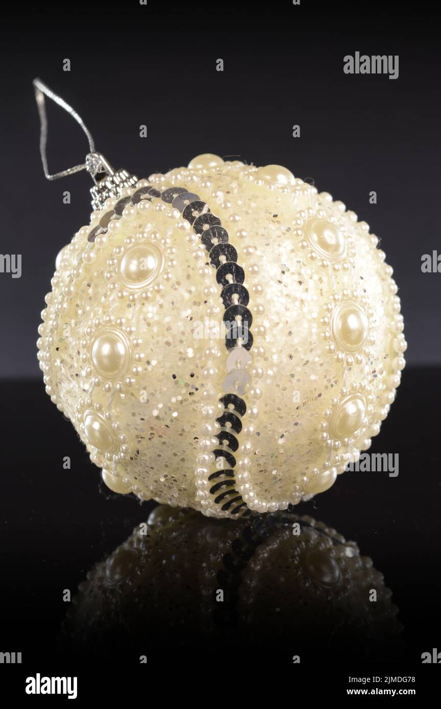Simple holiday bauble hi-res stock photography and images - Alamy