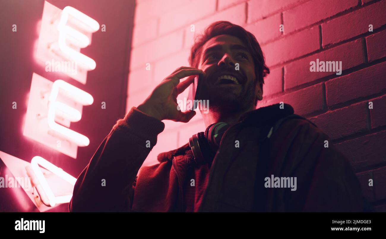 People talking at night hi-res stock photography and images - Alamy