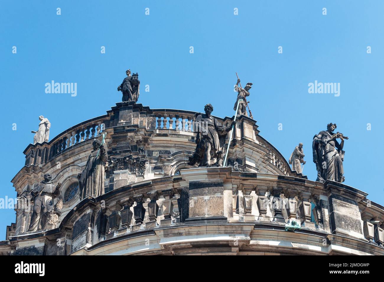 German architecture statues hi-res stock photography and images - Alamy