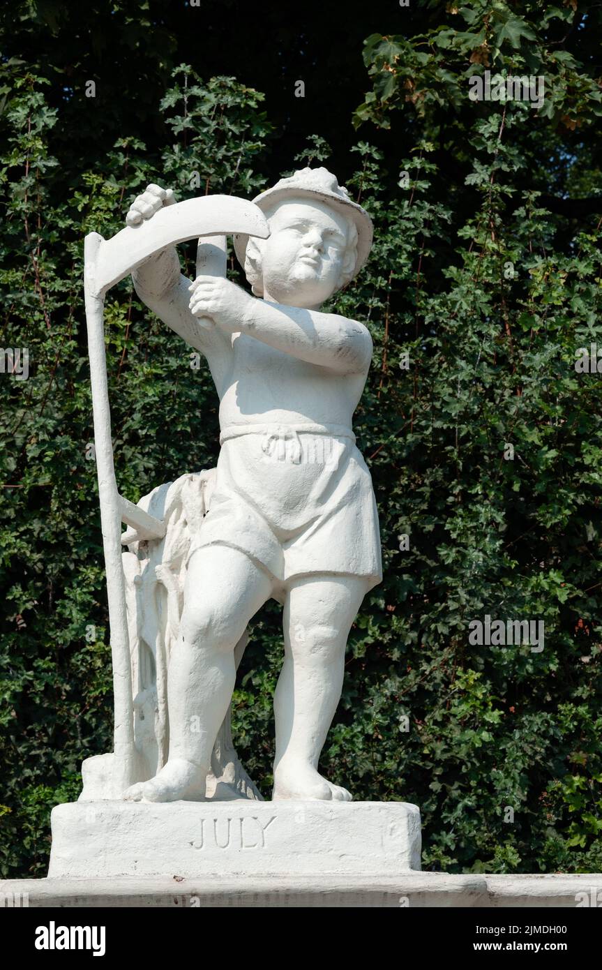 Allegoric sculpture in Belvedere park, Vienna Stock Photo - Alamy