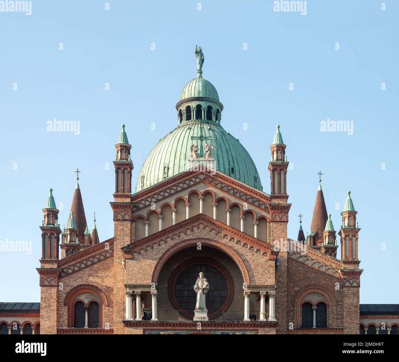 Saint anthony cathedral in padua hi-res stock photography and images ...