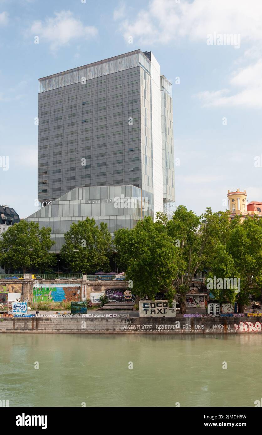 Modern city on the danube hi-res stock photography and images - Alamy