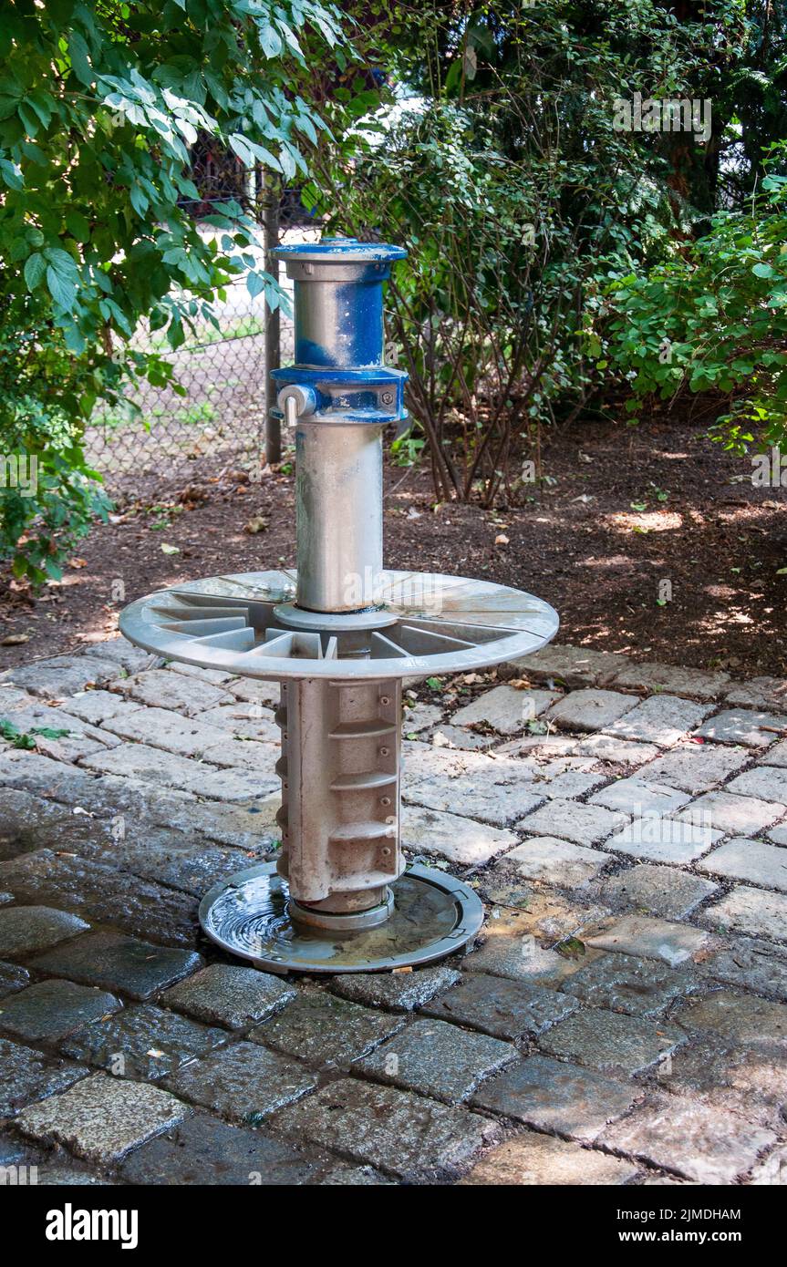 Column pipe hi-res stock photography and images - Alamy