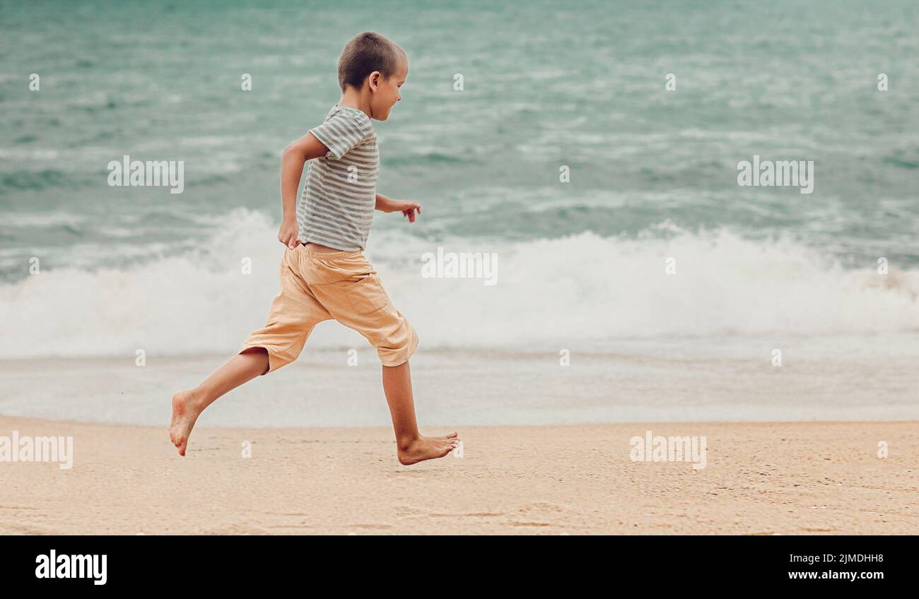 Outdoor running and cute hi-res stock photography and images - Alamy