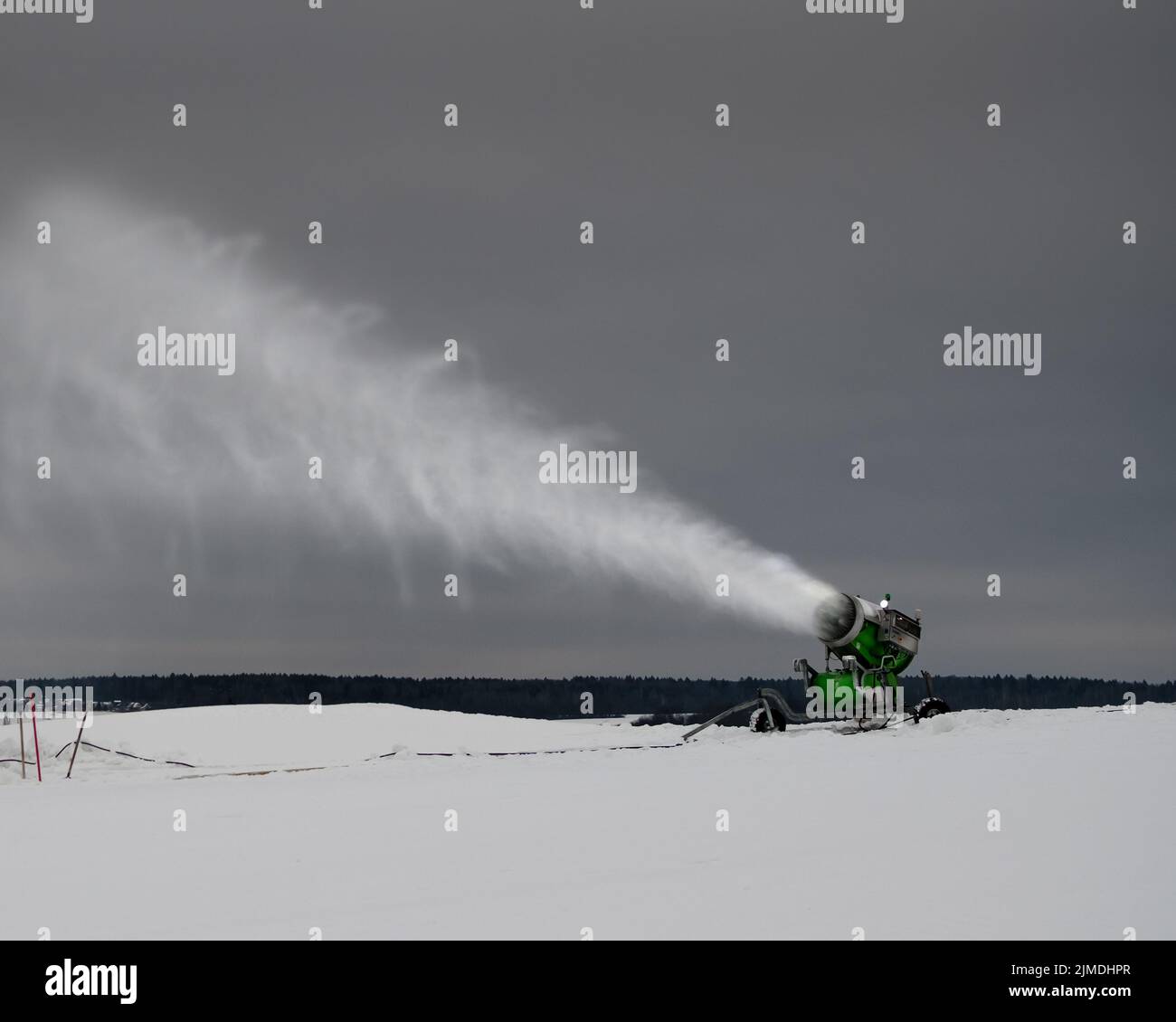 Making powder hi-res stock photography and images - Alamy