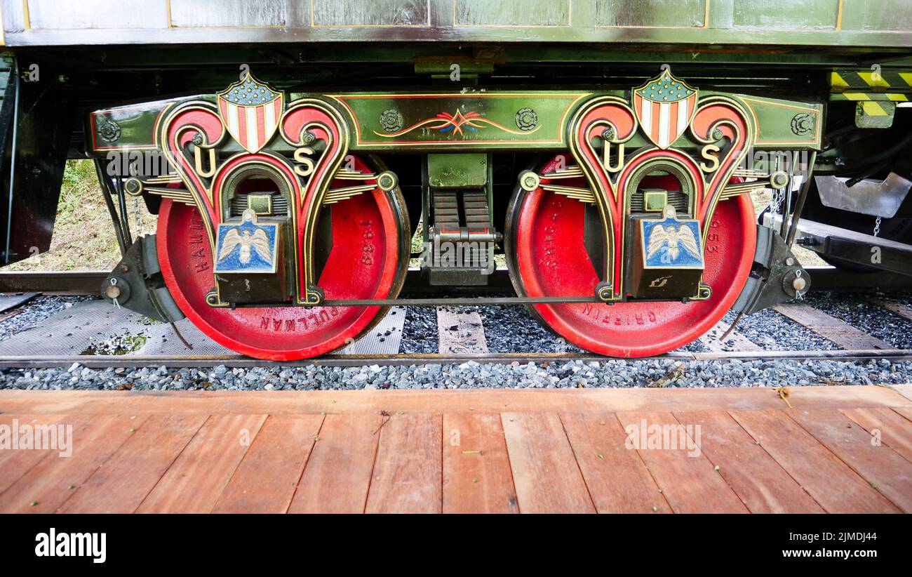 Antique Passenger Train Wheels Stock Photo - Alamy
