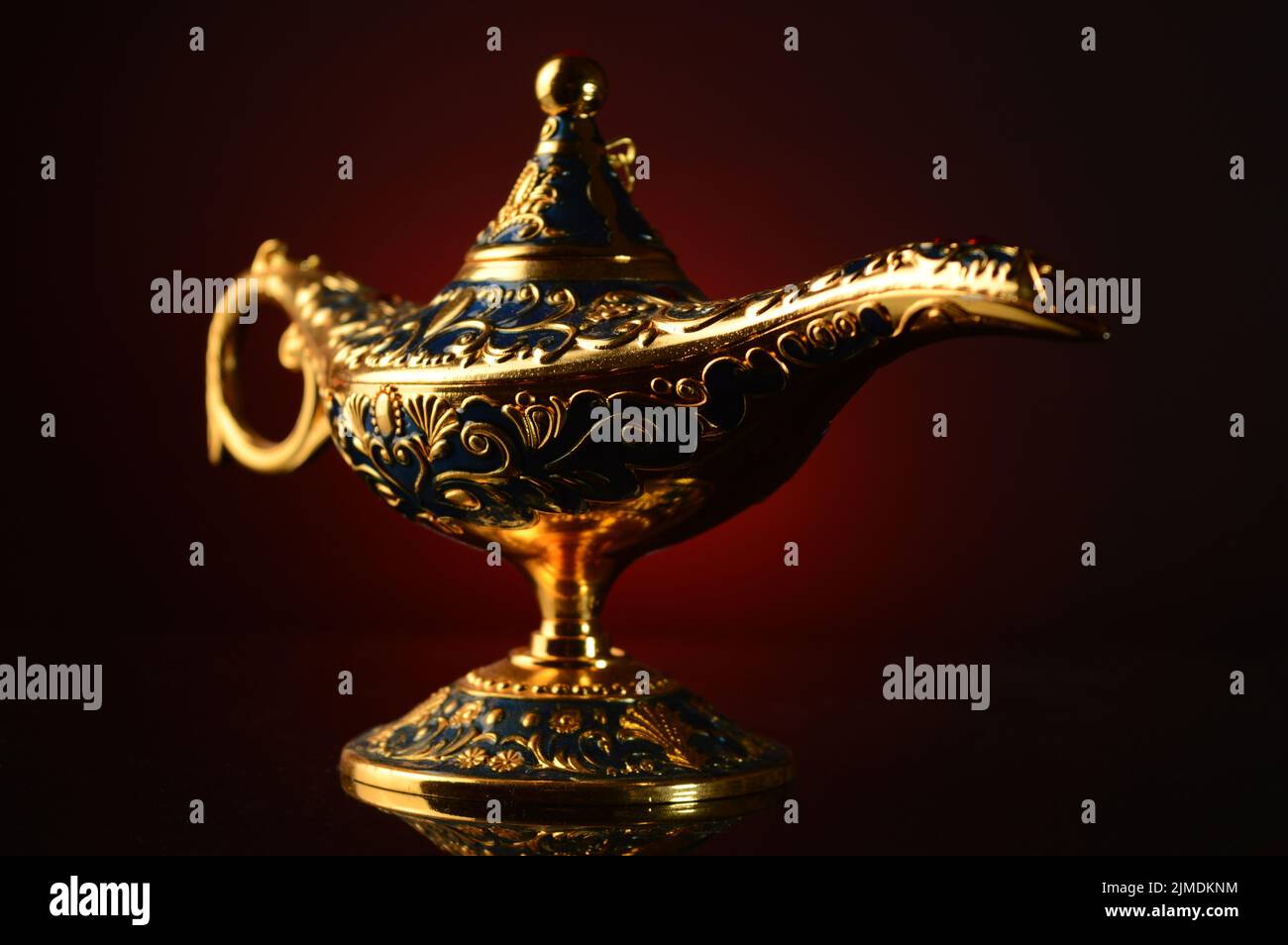 Arabic oil lamp hi-res stock photography and images - Alamy