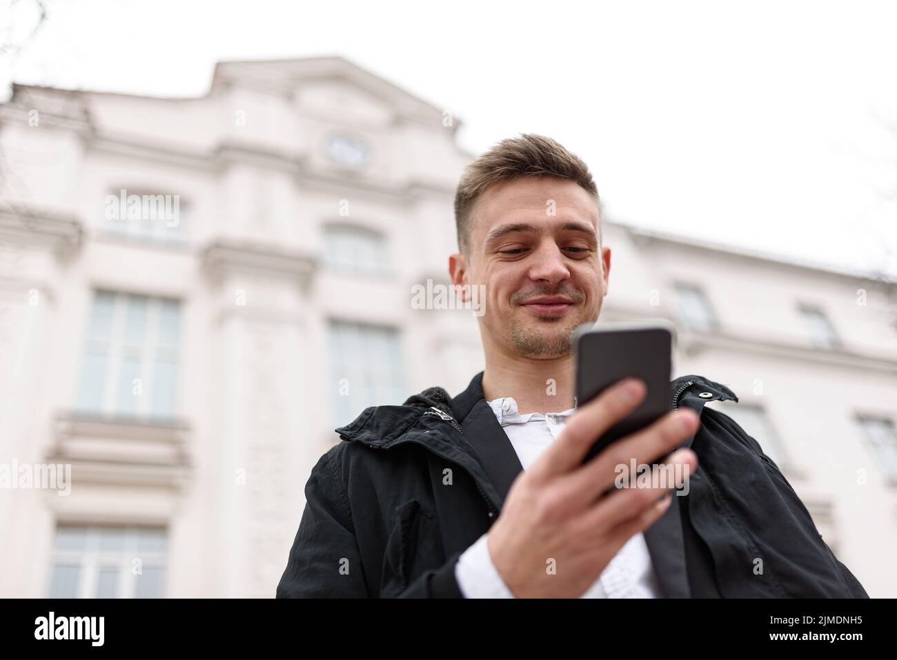 Mobile typing hi-res stock photography and images - Alamy
