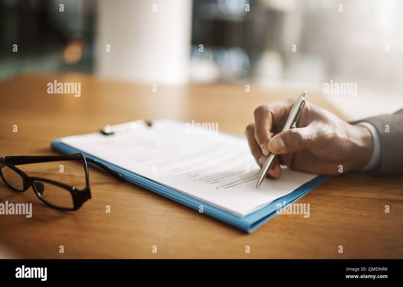 Lawyer hand hi-res stock photography and images - Alamy