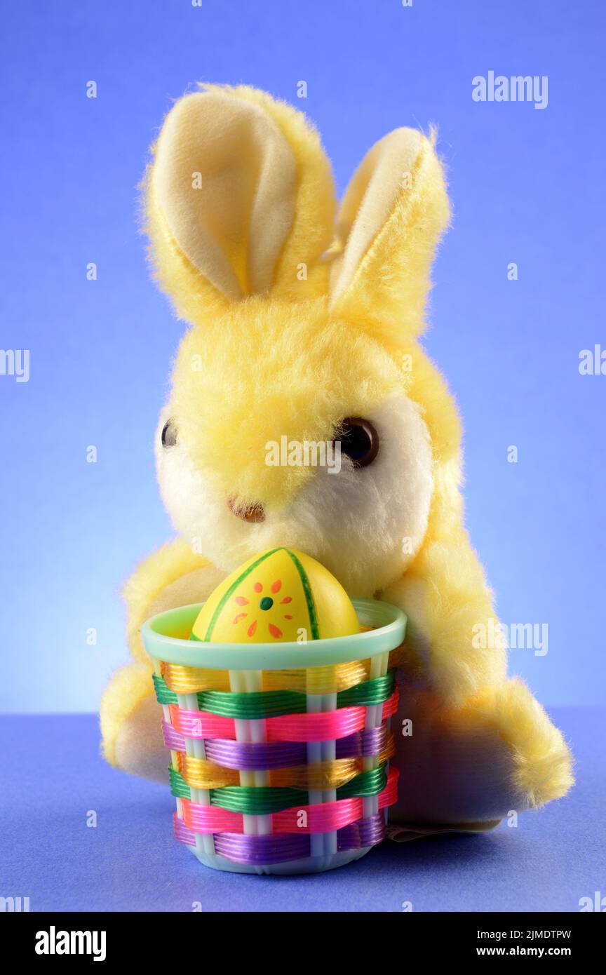 Classic bunny hi-res stock photography and images - Alamy