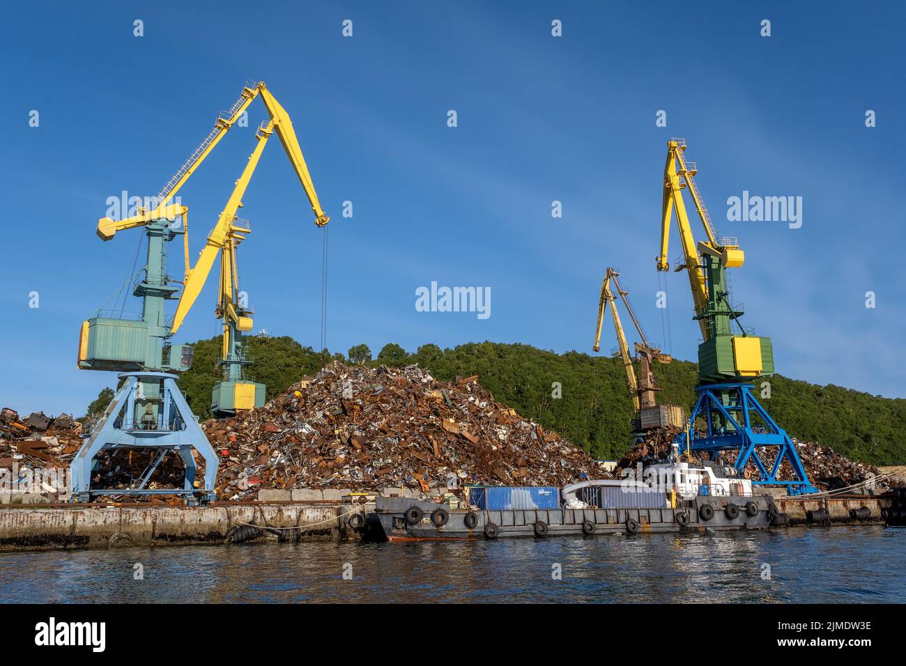 Cranes In port Stock Photo - Alamy