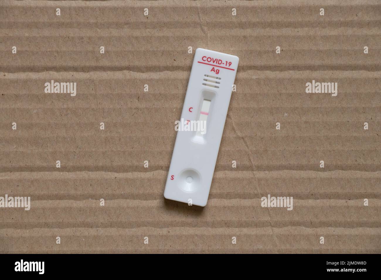 Negative covid test hi-res stock photography and images - Alamy
