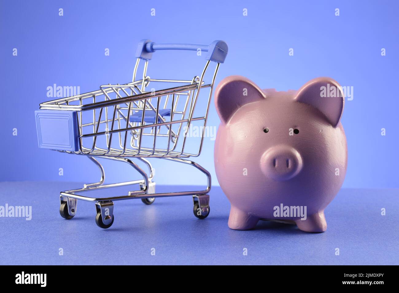 Banking shop hi-res stock photography and images - Alamy