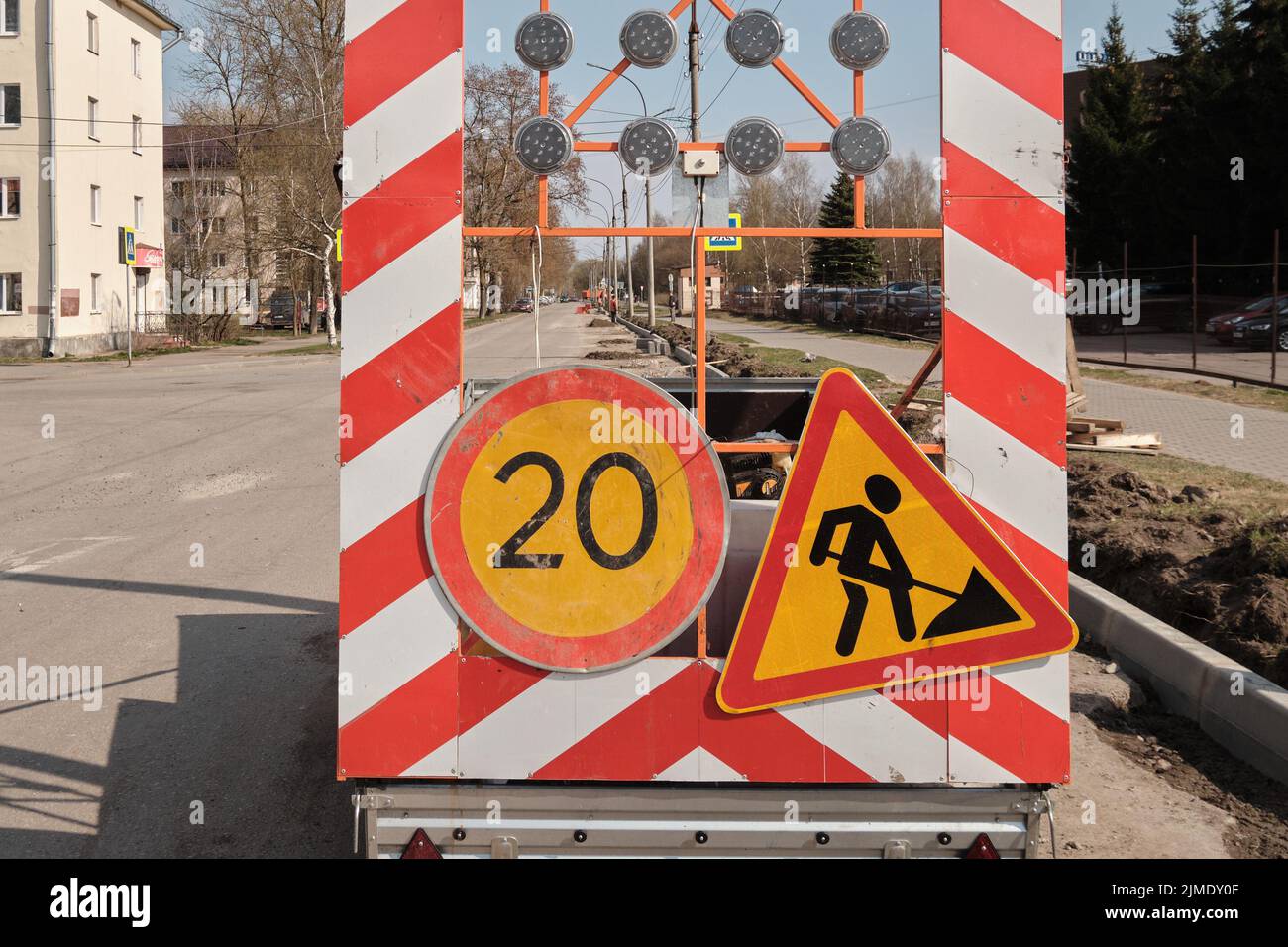 Warning road sign: road works in progress Stock Photo - Alamy