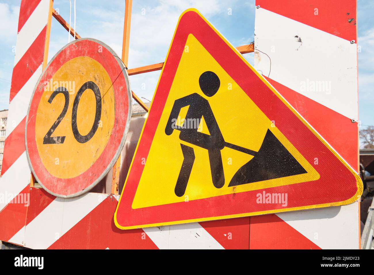 Warning road sign: road works in progress Stock Photo - Alamy