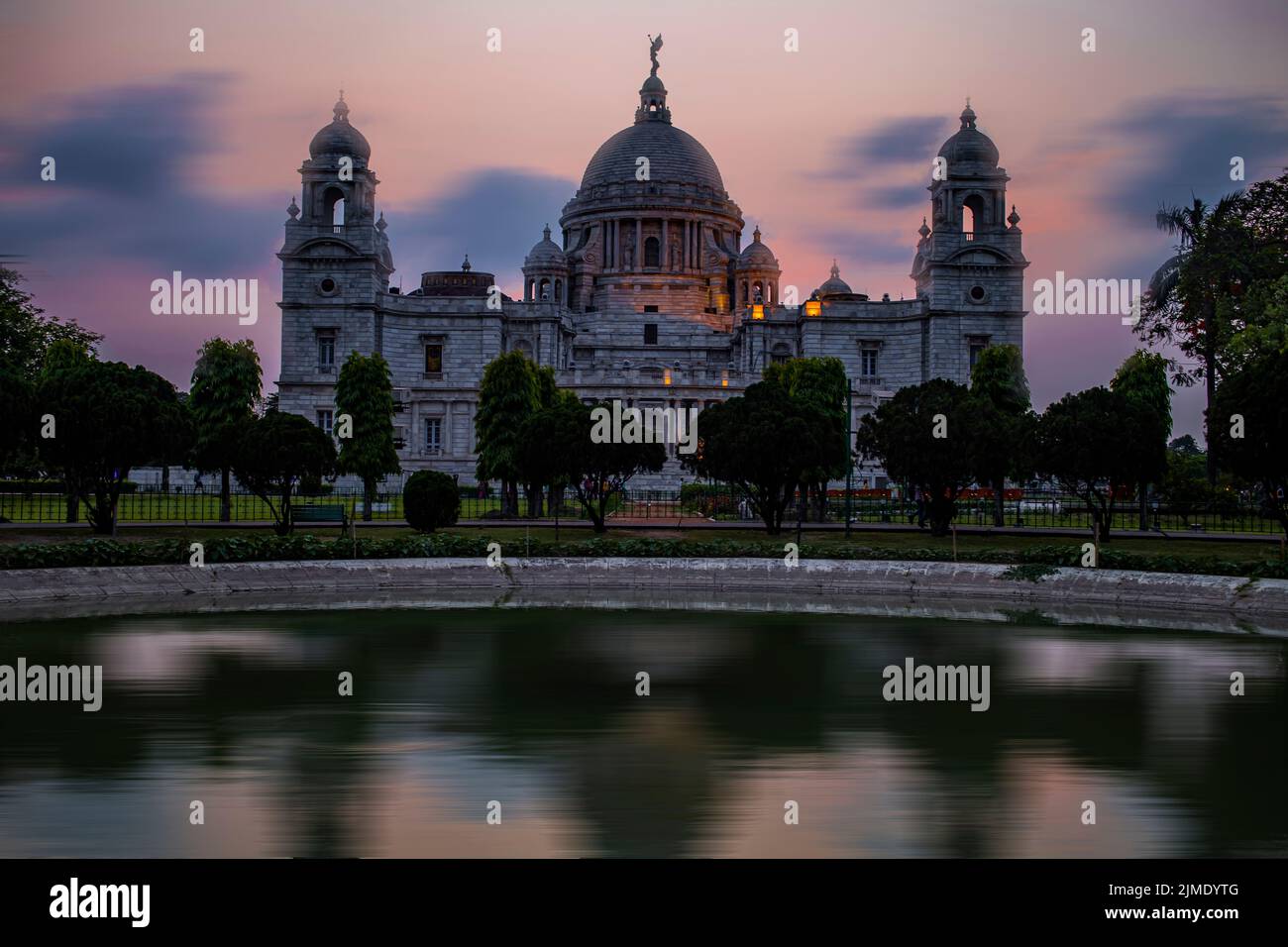 A charming view of majestic Victoria Memorial at sunset, Kolkata, India ...