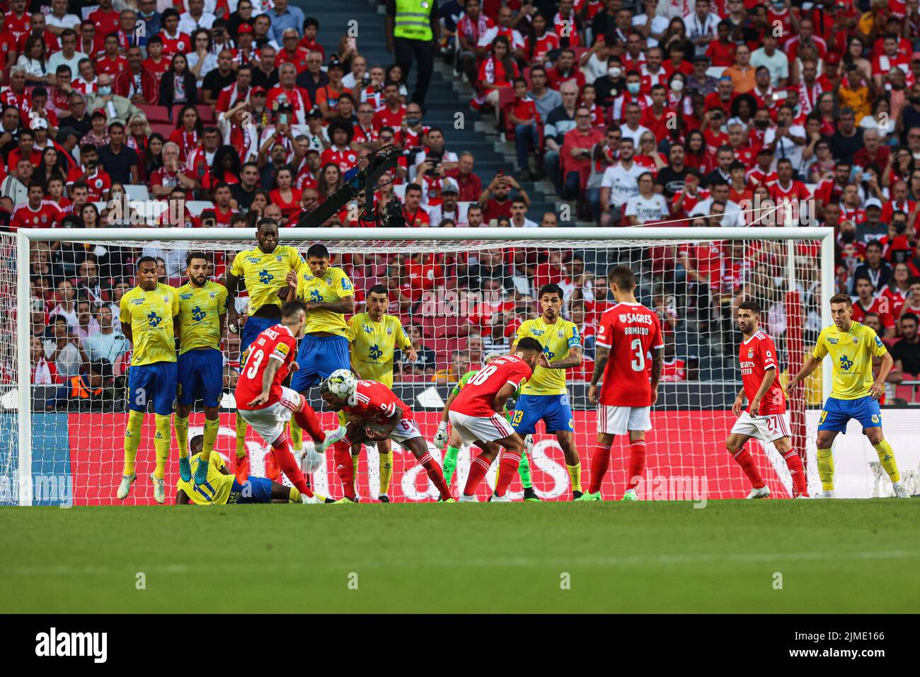 Lisbon, Portugal. 05th Aug, 2022. Enzo Fernández of SL Benfica takes ...