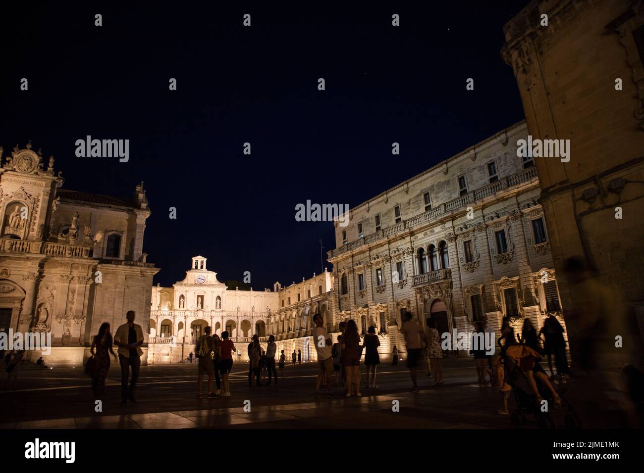 Lecce Piazza del Duomo Stock Photo - Alamy