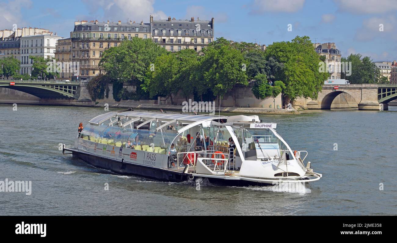 Bateaubus, Seine, Paris, France Stock Photo - Alamy