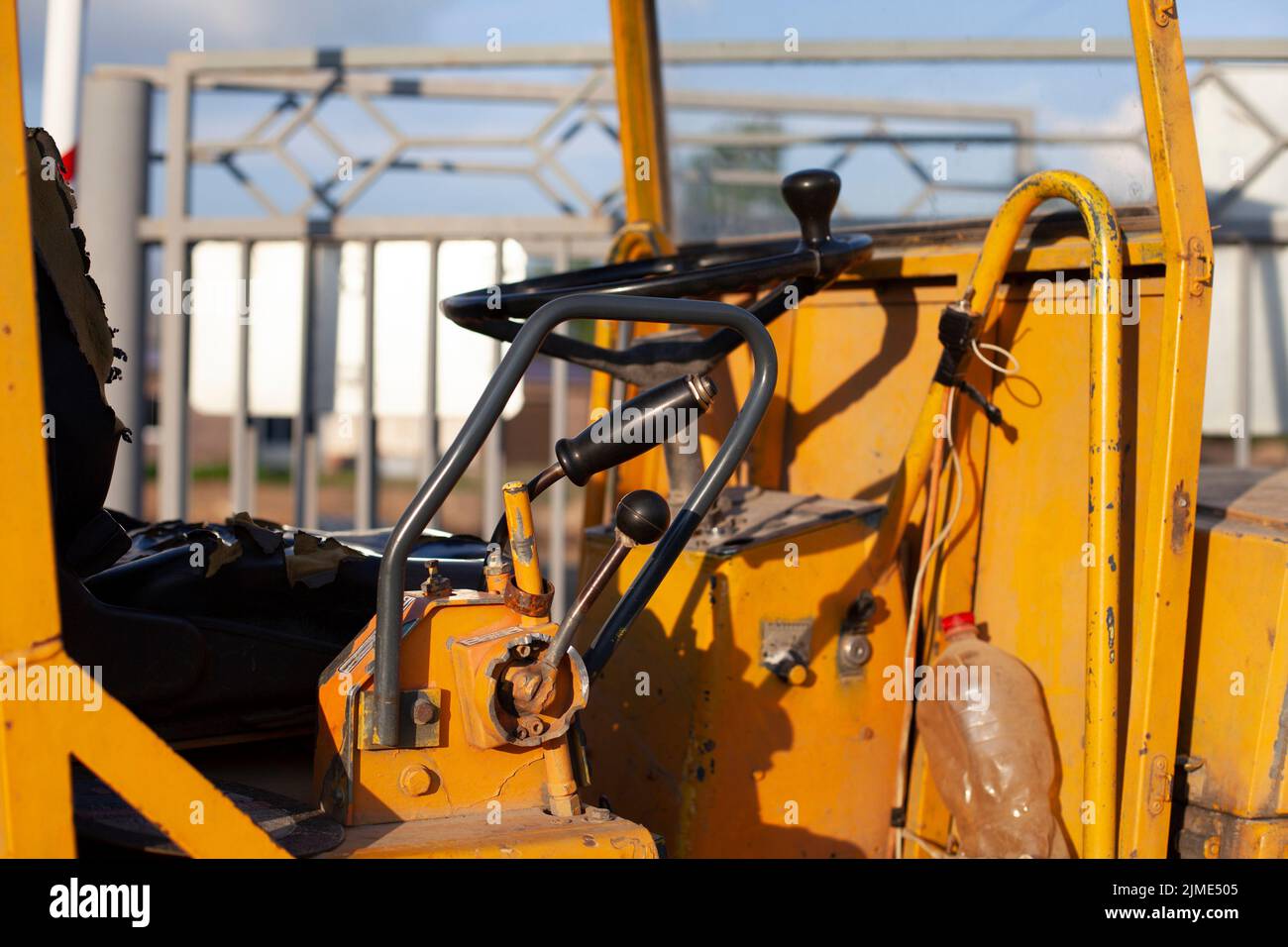 The steering wheel is at the bulldozer Stock Photo - Alamy