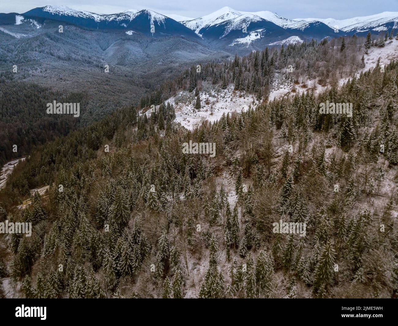 Overhead mountains snow aerial hi-res stock photography and images - Alamy