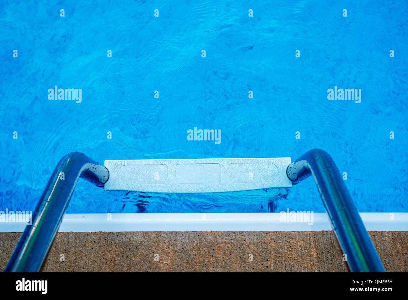 Pool ladder hi-res stock photography and images - Alamy