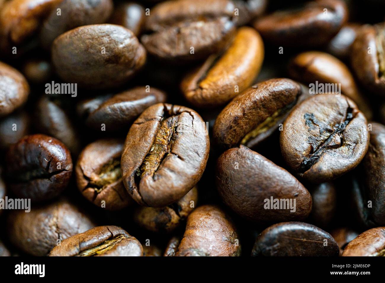 Coffee Beans. Toasted coffe beans texture Stock Photo - Alamy