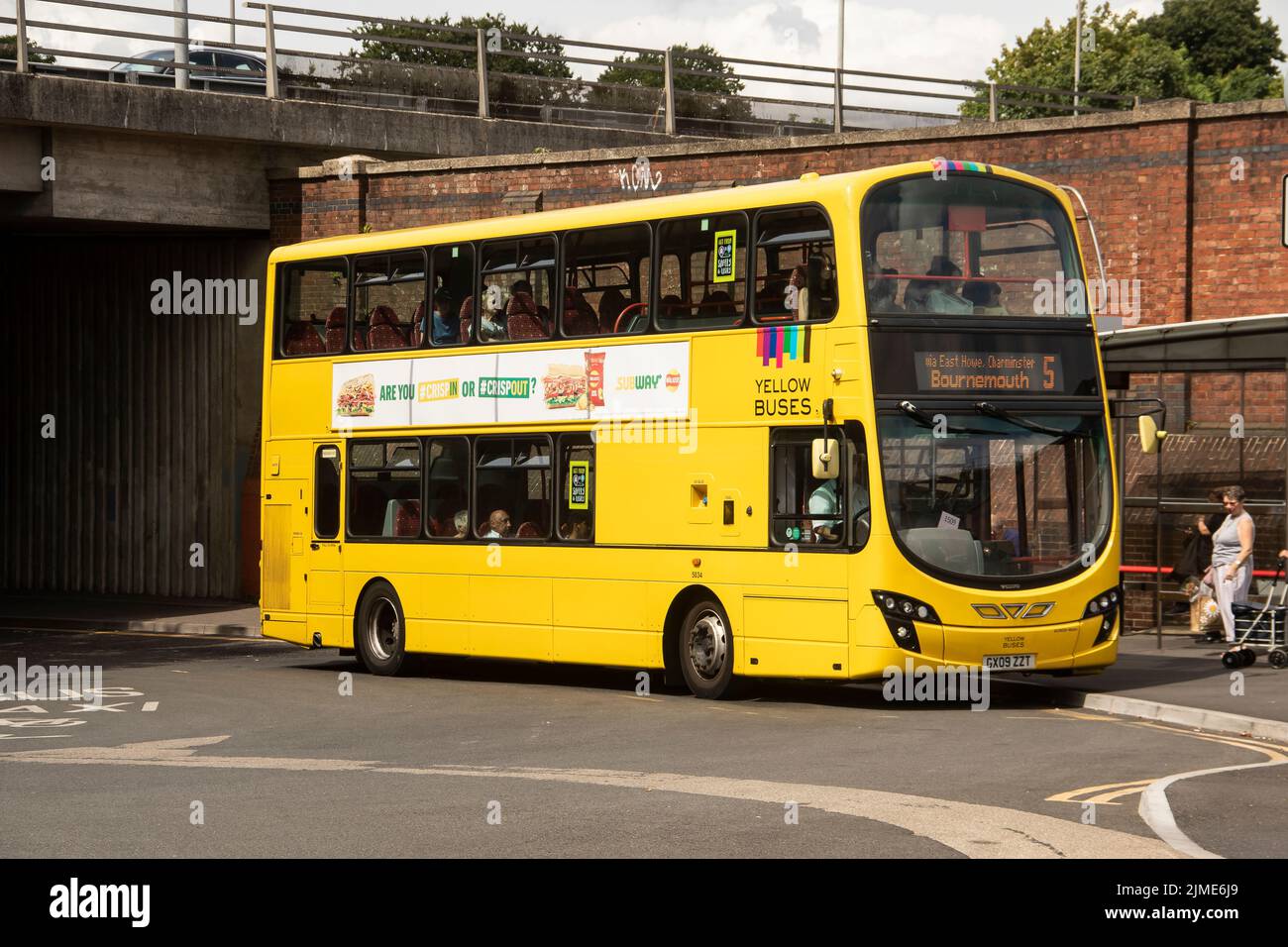 Bournemouths iconic yellow buses closure hi-res stock photography and ...