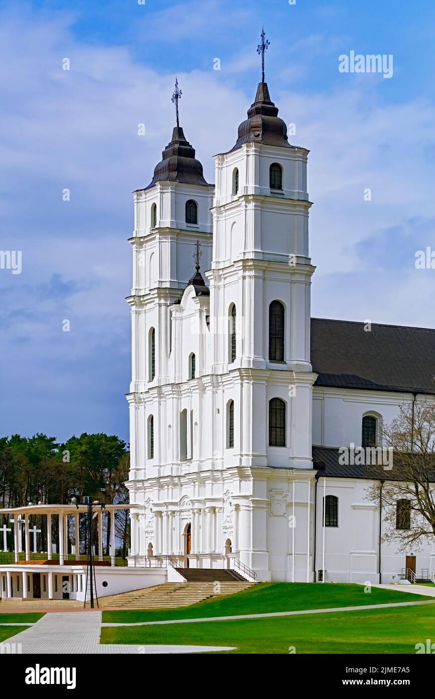 Catholic basilica hi-res stock photography and images - Alamy
