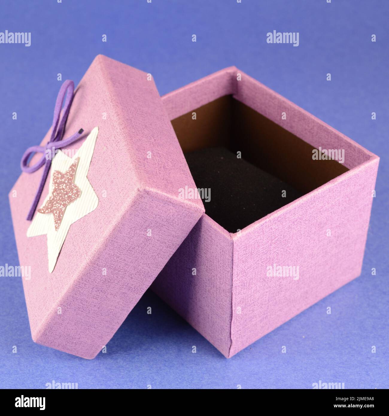 Luxury pink gift box hi-res stock photography and images - Alamy