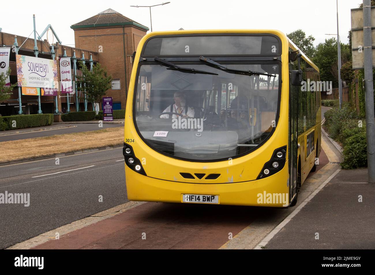 Bus company out of business hi-res stock photography and images - Alamy