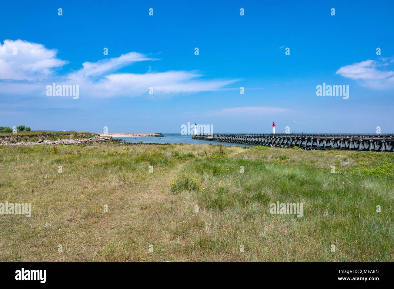 The mouth of the Touques river in Normandy, France Stock Photo - Alamy