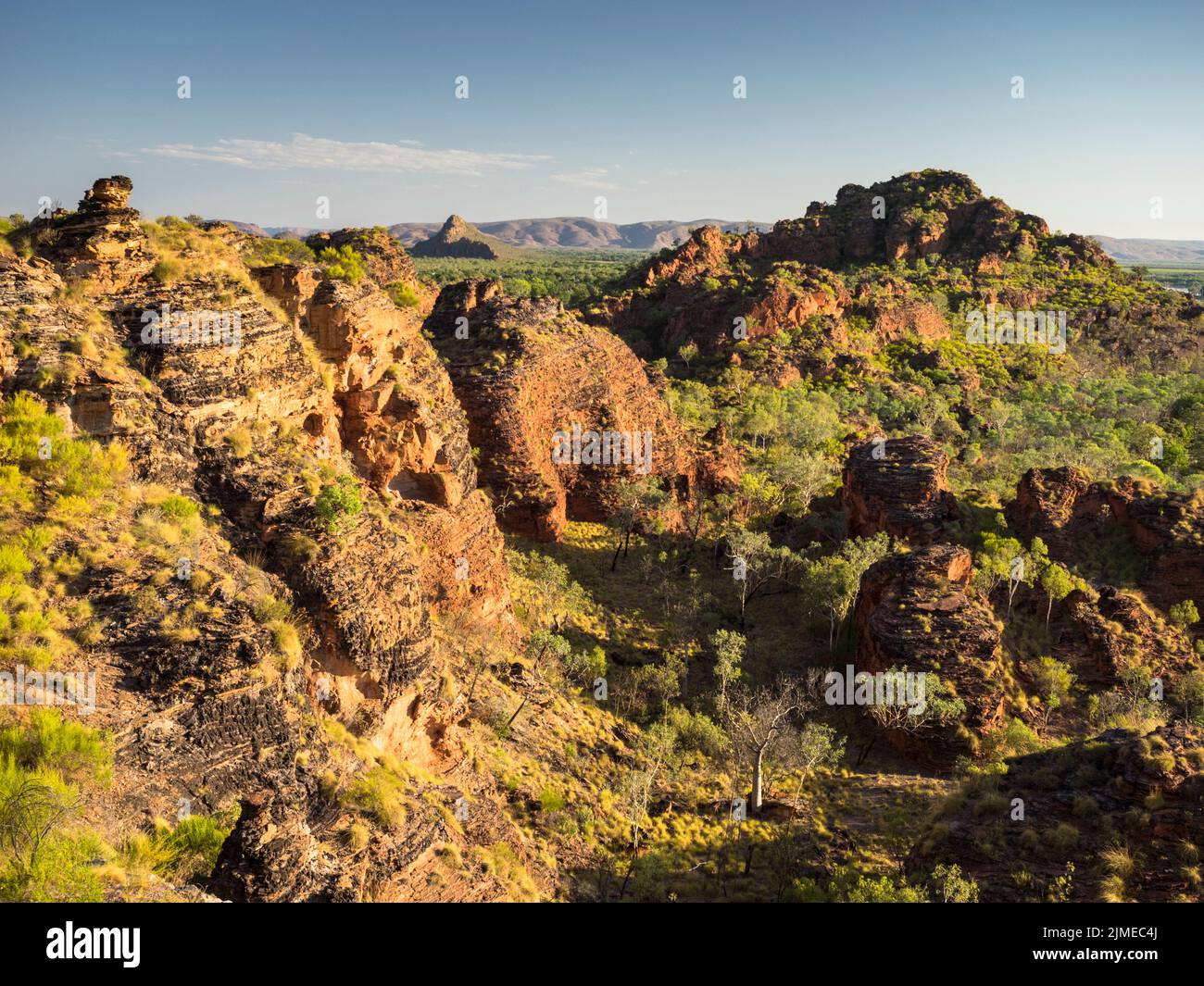 Quartz sandstone and congolmerate sedimentary karst rock formations ...