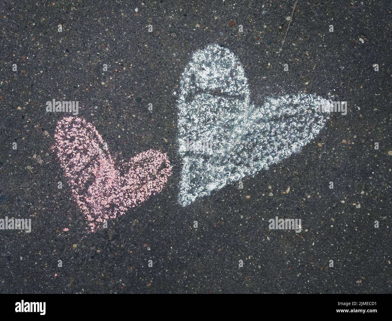 Sidewalk chalk heart hi-res stock photography and images - Alamy