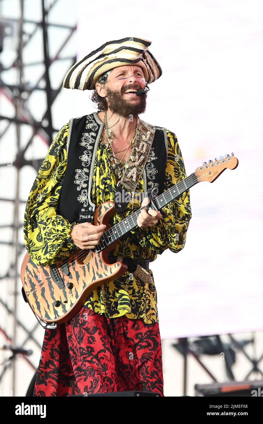 Lungomare, Lido di Fermo, Italy, August 05, 2022, Jovanotti performing ...
