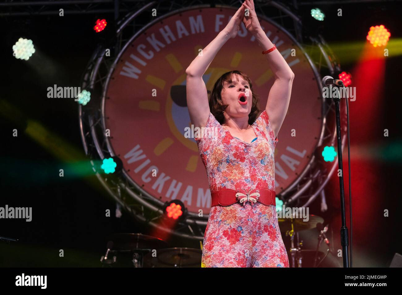 Wickham, UK. 05th Aug, 2022. Lorna Thomas, female vocalist with folk ...