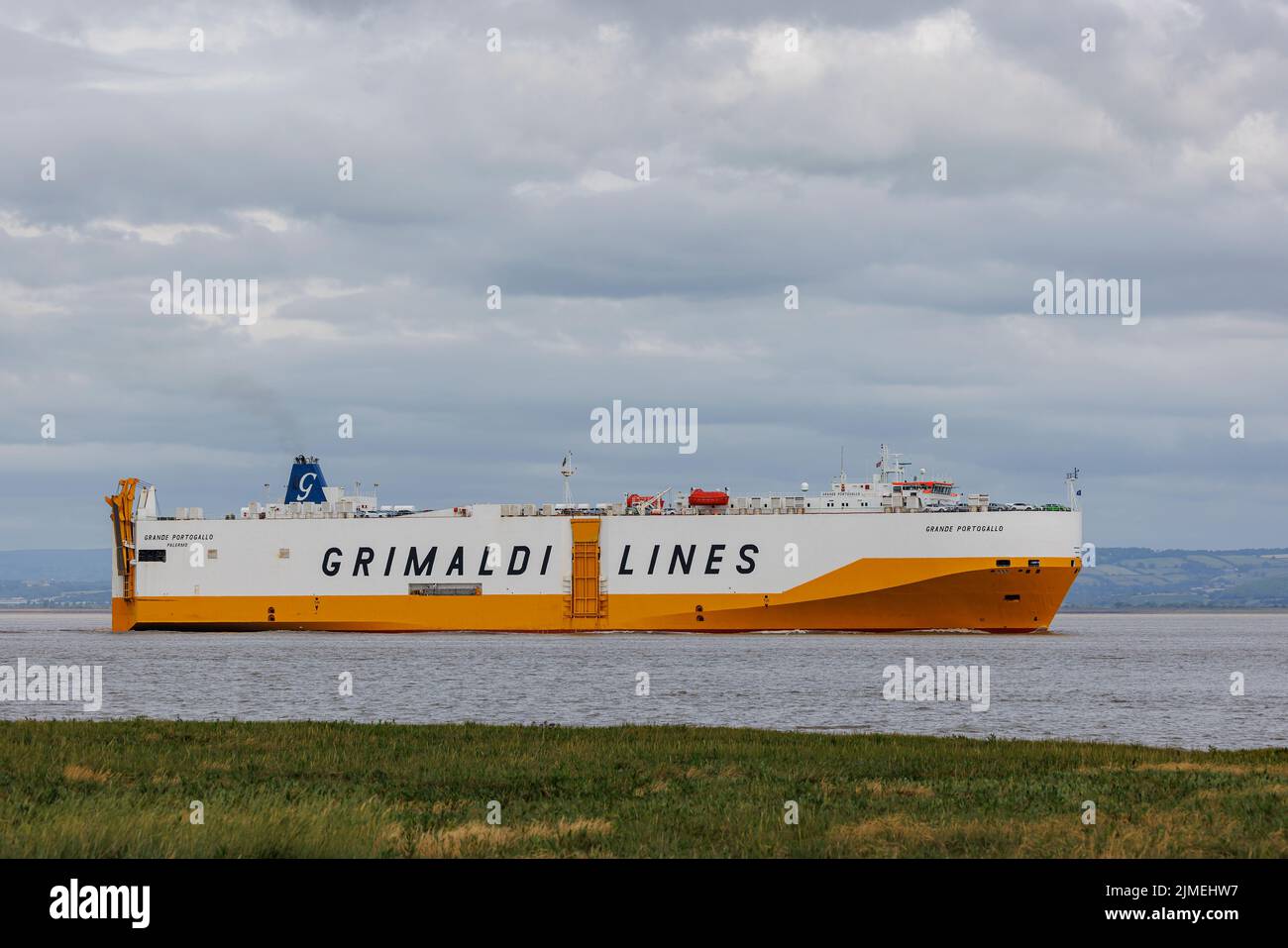 Roro carrier car ramp hi-res stock photography and images - Alamy