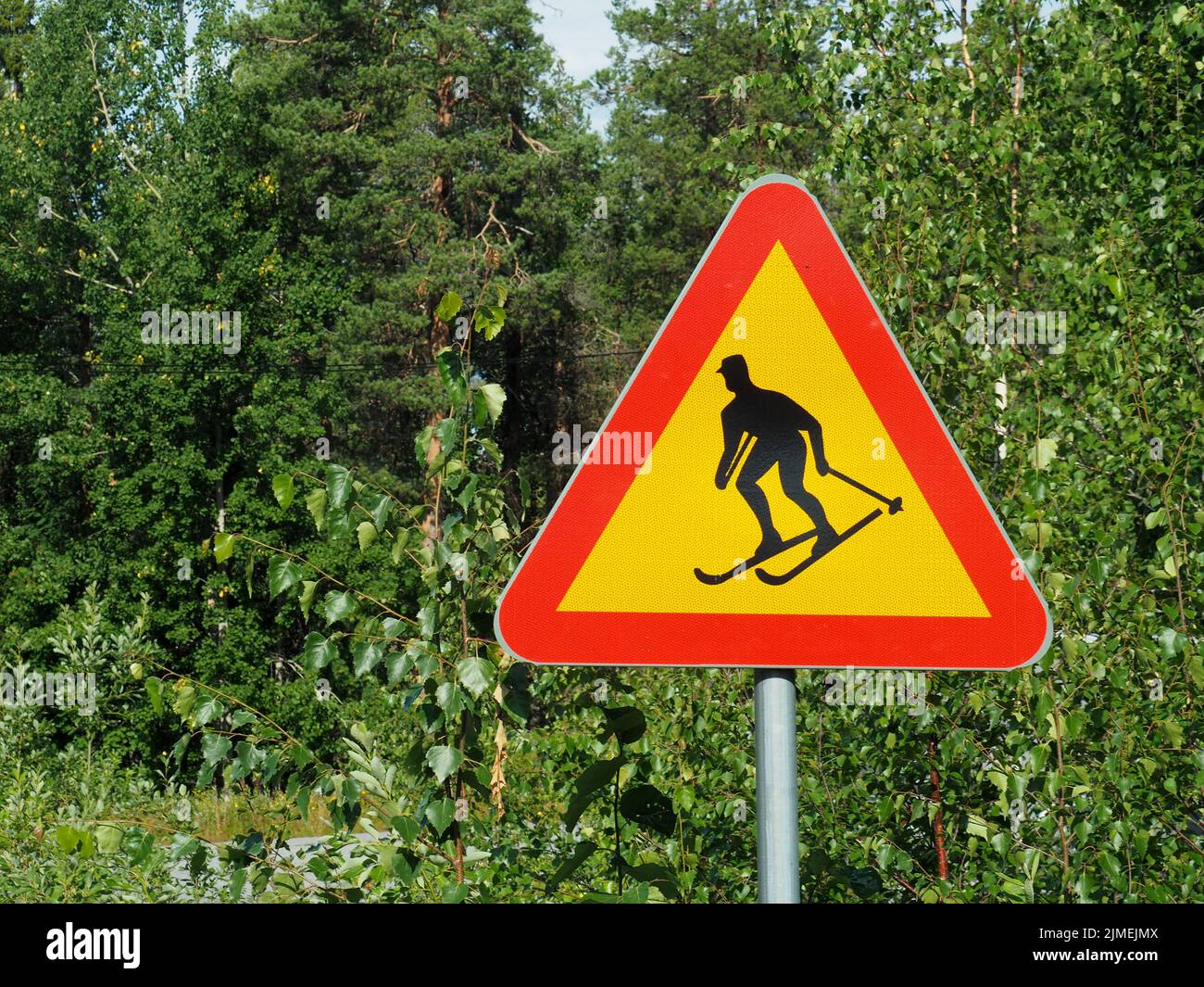 Road sign, attention skier Stock Photo - Alamy