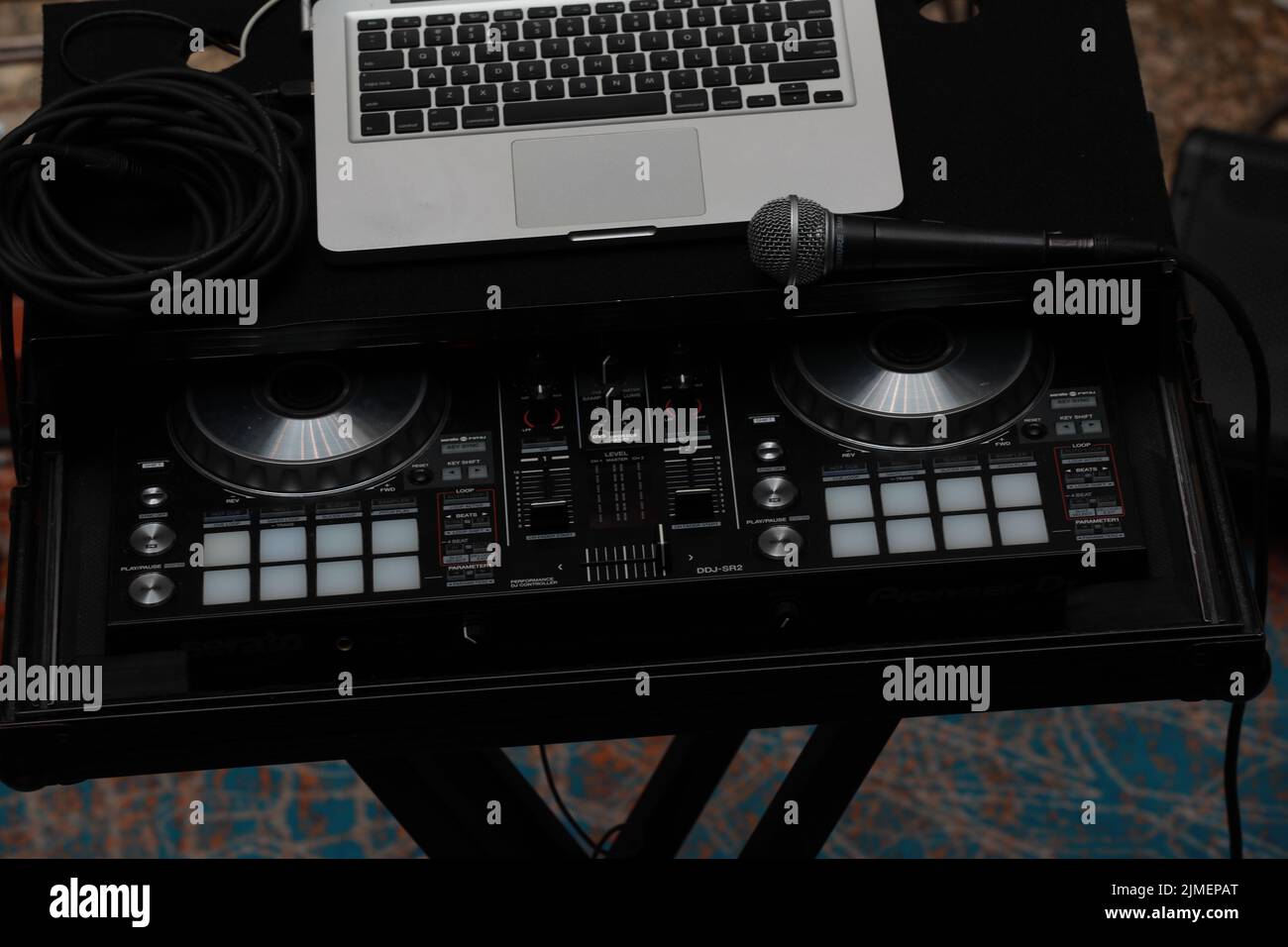 Close up dj hand adjusting hi-res stock photography and images - Alamy