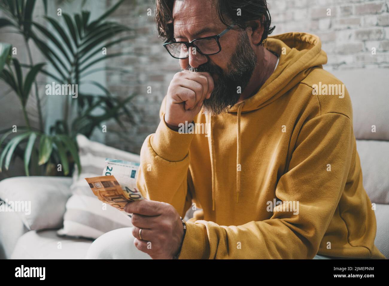 Sofa lost cash hi-res stock photography and images - Alamy