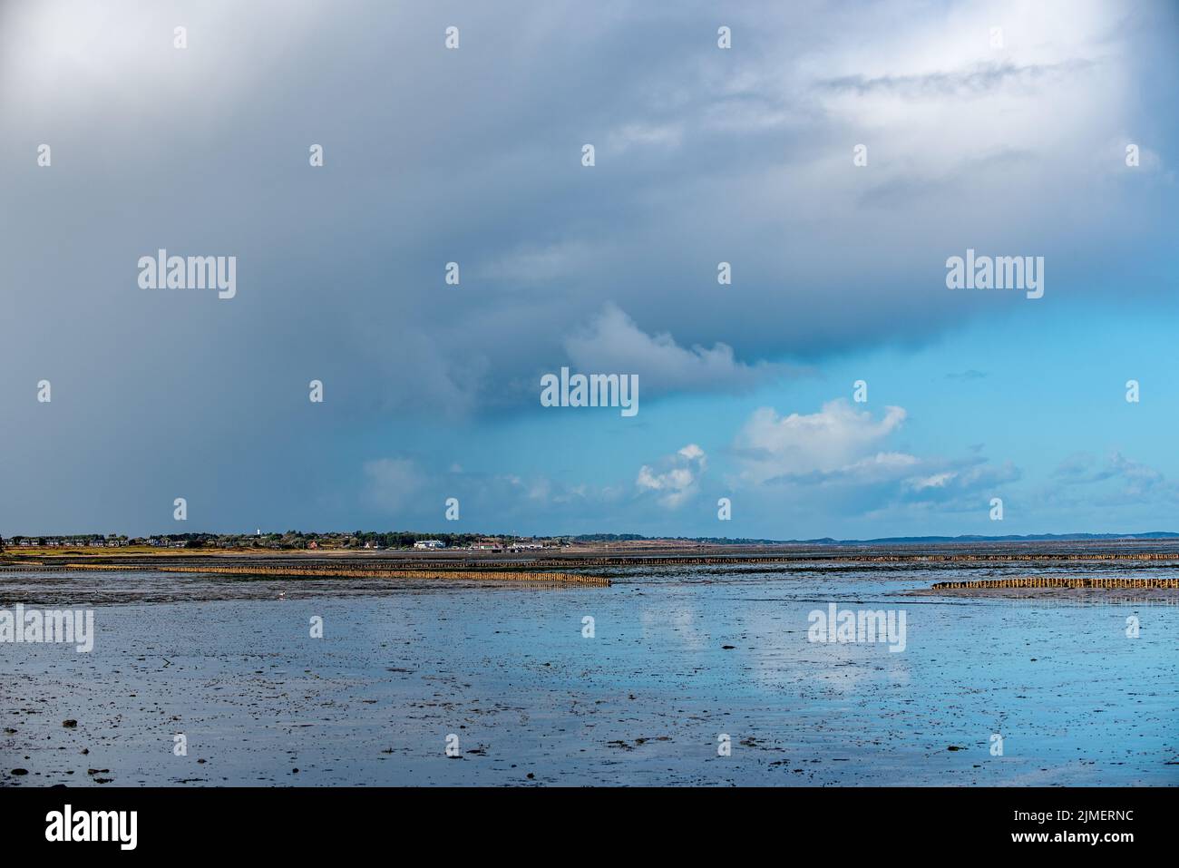 Tides clouds hi-res stock photography and images - Alamy