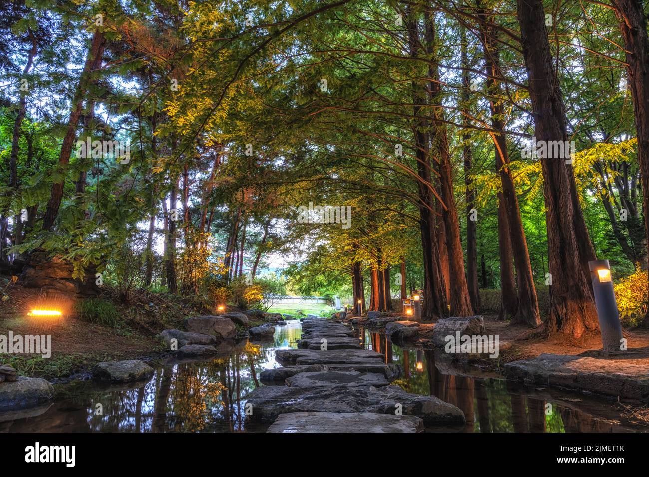 Semiwon garden hi-res stock photography and images - Alamy
