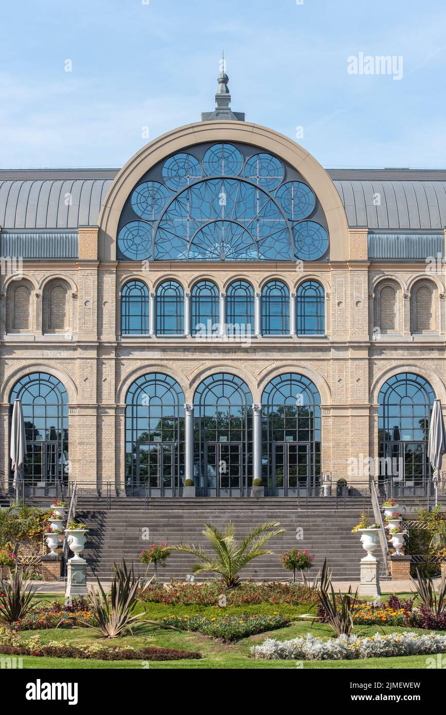 Window front facade Stock Photo - Alamy