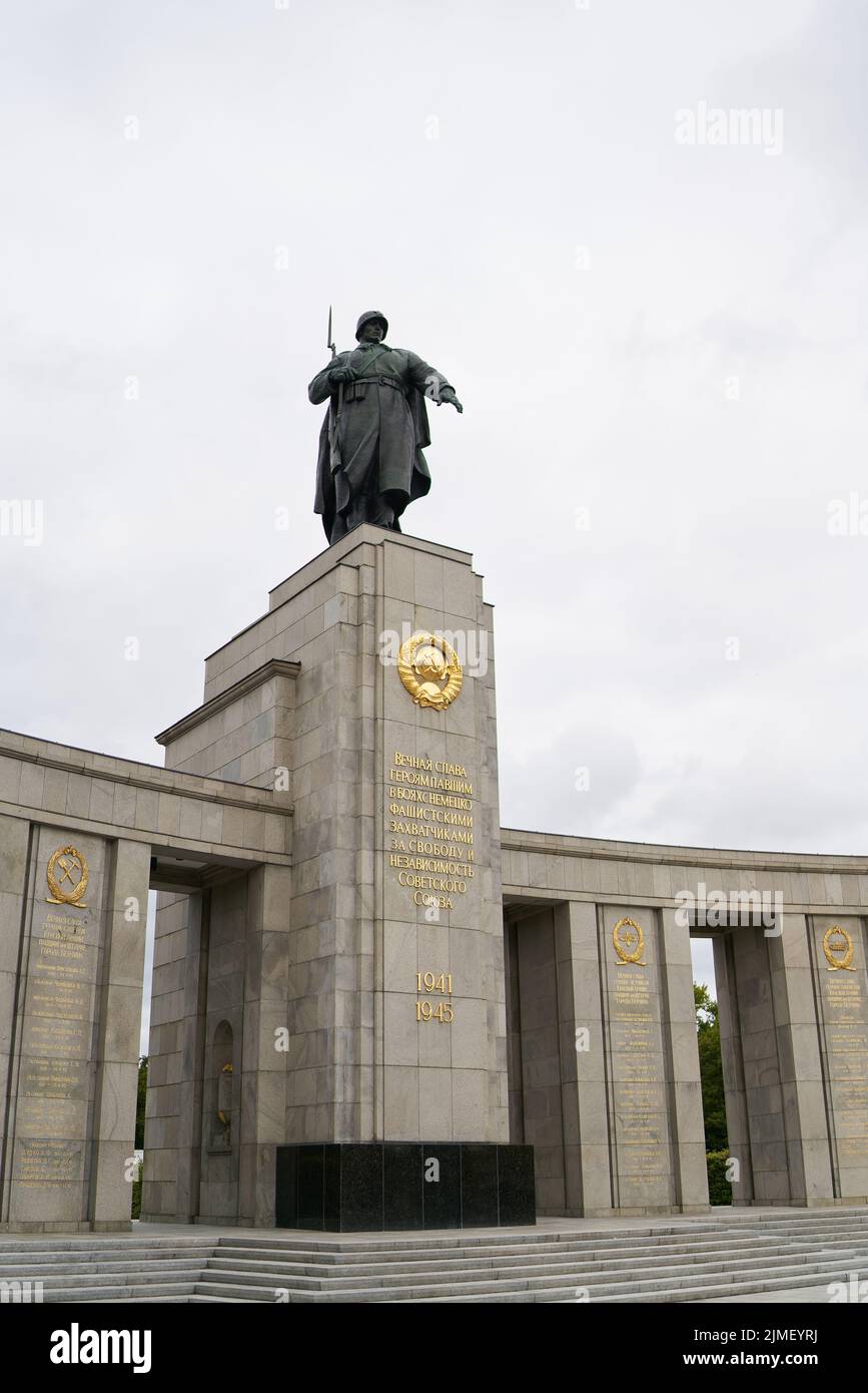1945 soviet union hi-res stock photography and images - Alamy