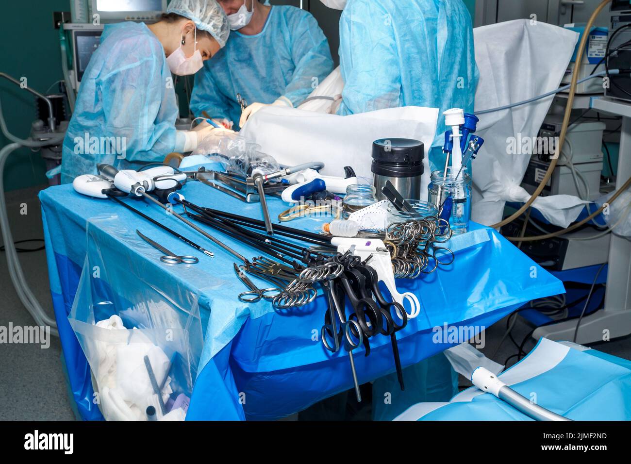 Operating room table hi-res stock photography and images - Alamy