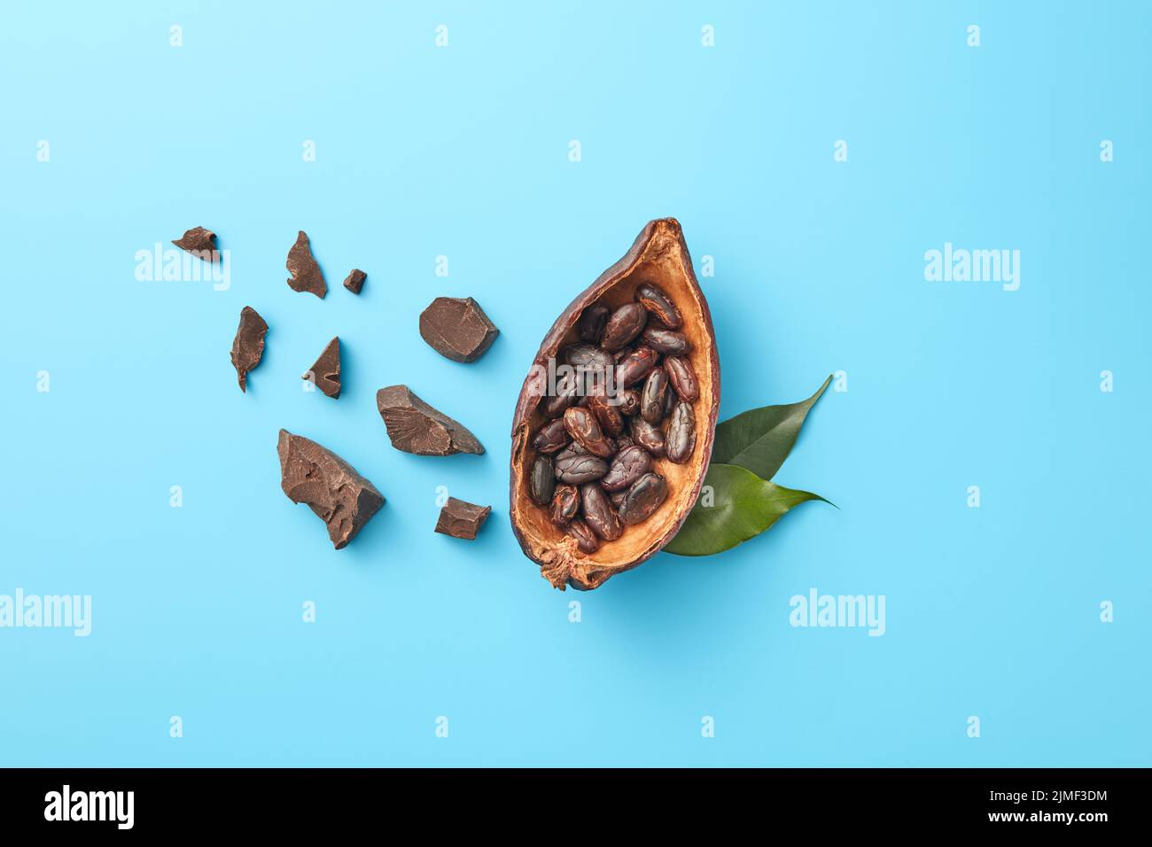 Cocoa pod with beans and chocolate Stock Photo - Alamy
