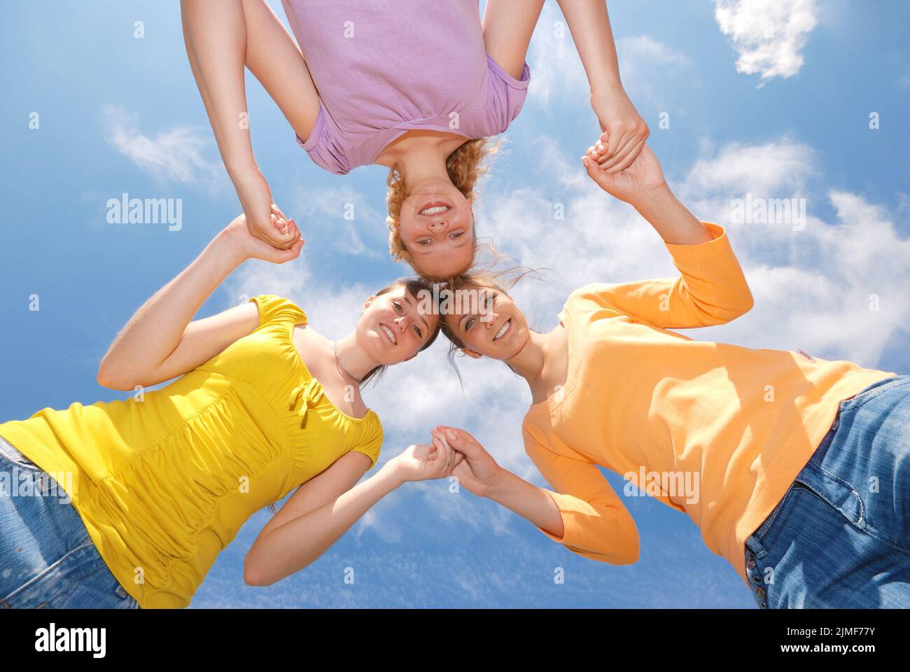 Meeting friends teenagers hi-res stock photography and images - Alamy