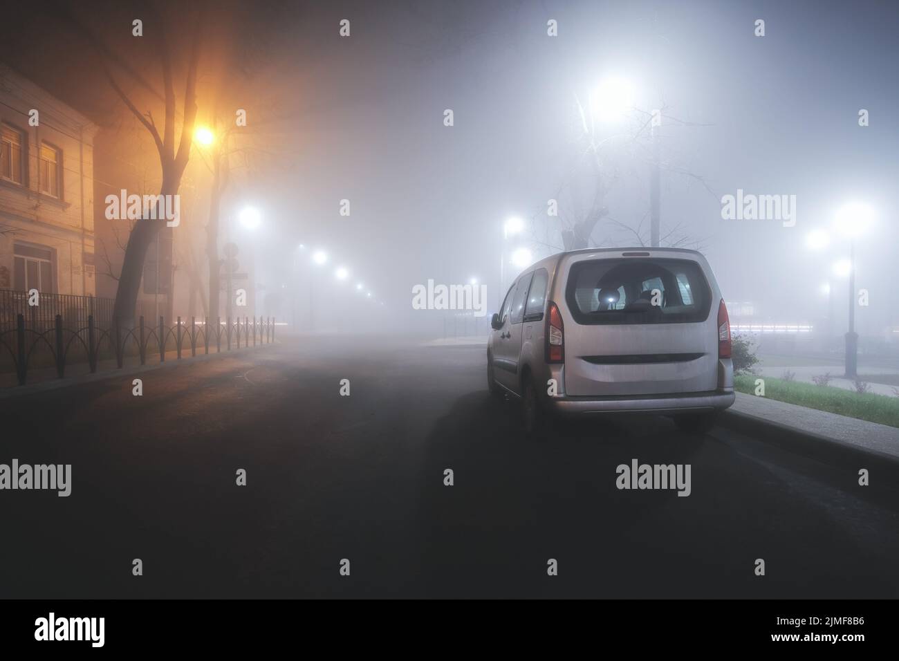 Compact silver city car hi-res stock photography and images - Alamy