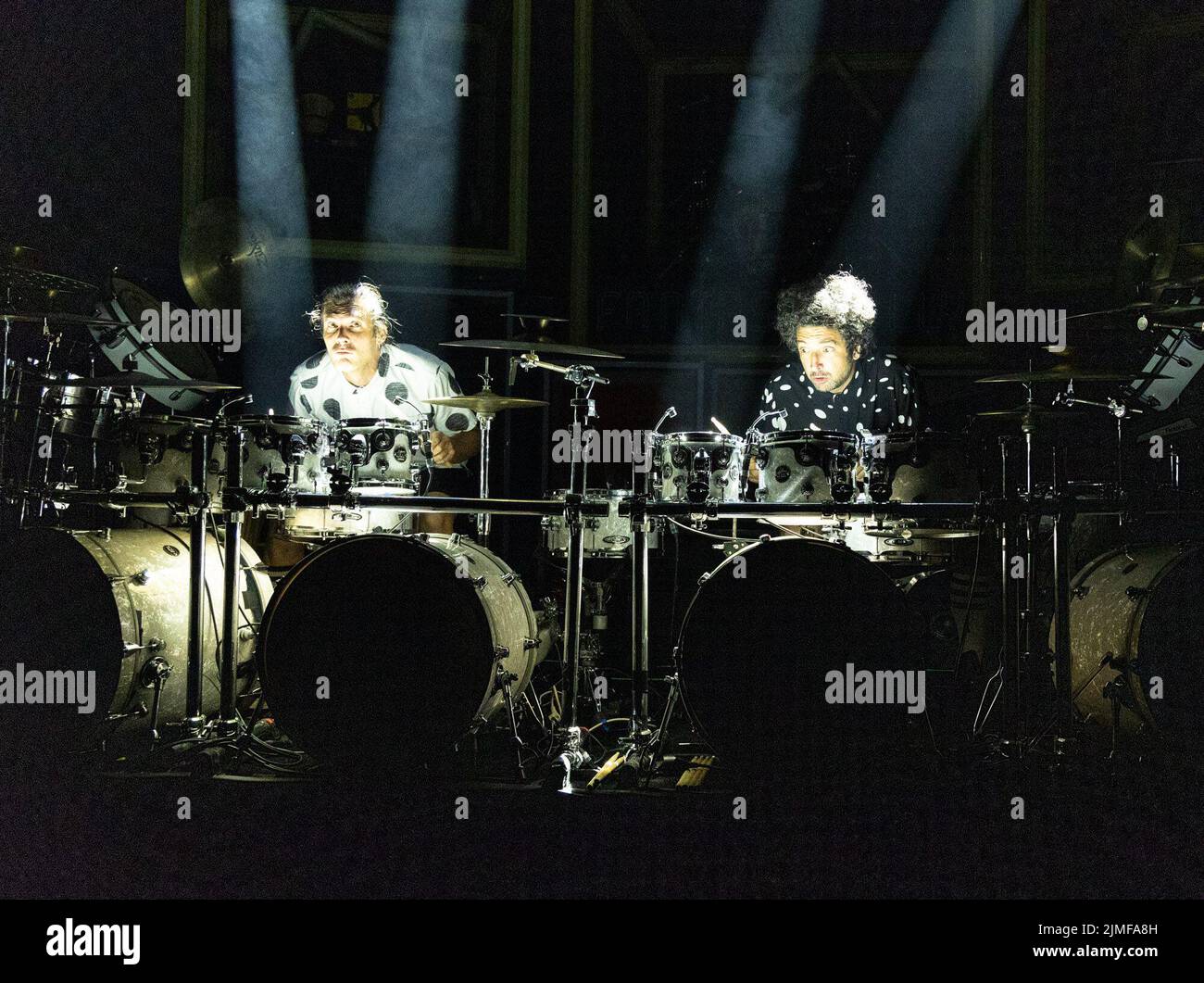 Monkey drum hi-res stock photography and images - Alamy