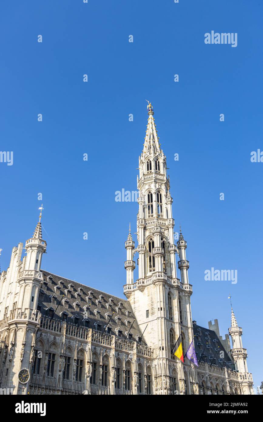 Brussels, Belgium - March 25, 2022: City hall at Grand Place. Market ...